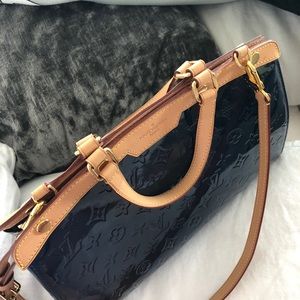 Louis Vuitton | Bags | Nwt Louis Vuitton Brea Monogram Vernis Mm M9054 ...